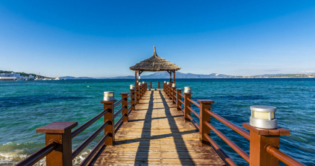 Alacati City Guide: Hotels, Beaches, and Bars l Teknevia