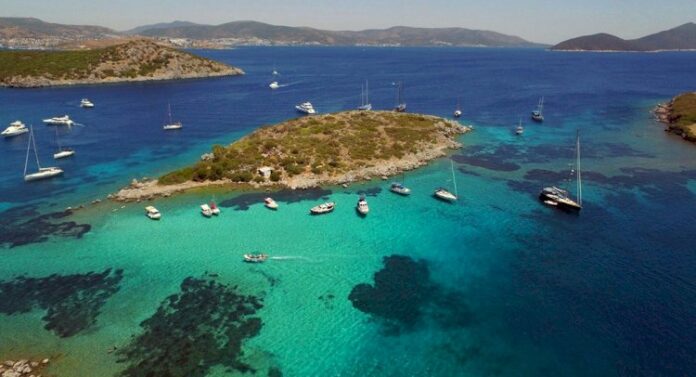 Berrak Denizi ve Sualtı Dünyasıyla: Bodrum Akvaryum Koyu